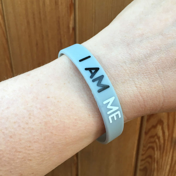 Positive Affirmation Wristbands - Grey I Am Me - Butler and Grace Ltd